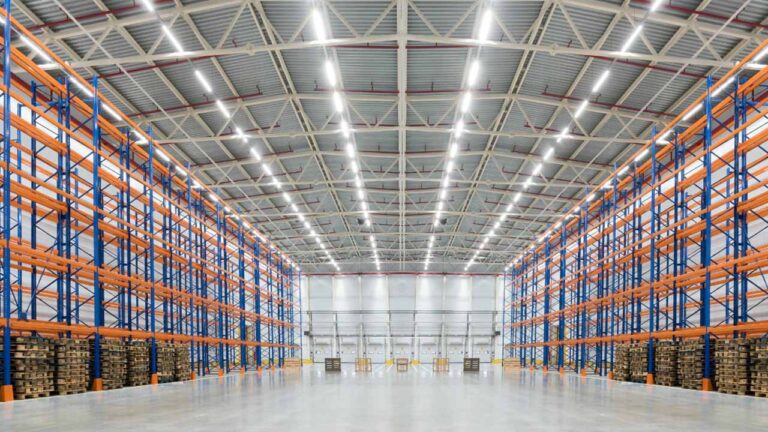 Warehouse Capacity: How to Calculate & Maximize Storage Space